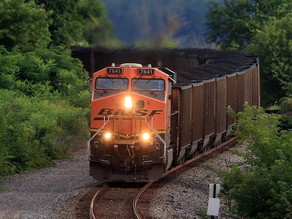 BNSF 7641